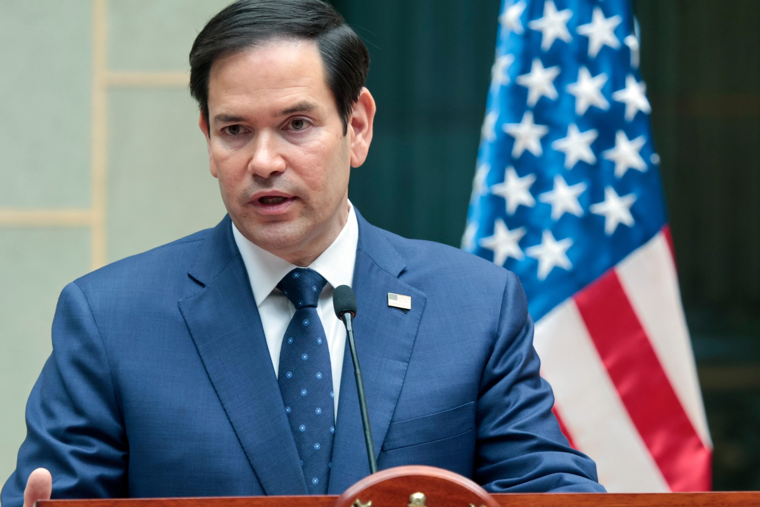 Marco Rubio: Administrația Trump va începe o campanie „agresivă” de revocare a vizelor acordate ...