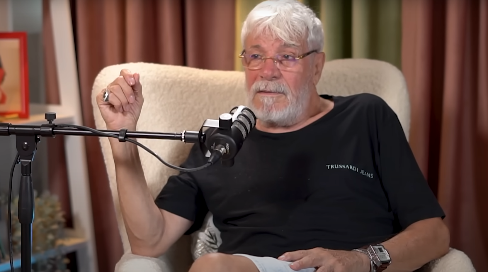 Cu ce se ocupă acum Gheorghe Visu, actorul care a interpretat rolul ...