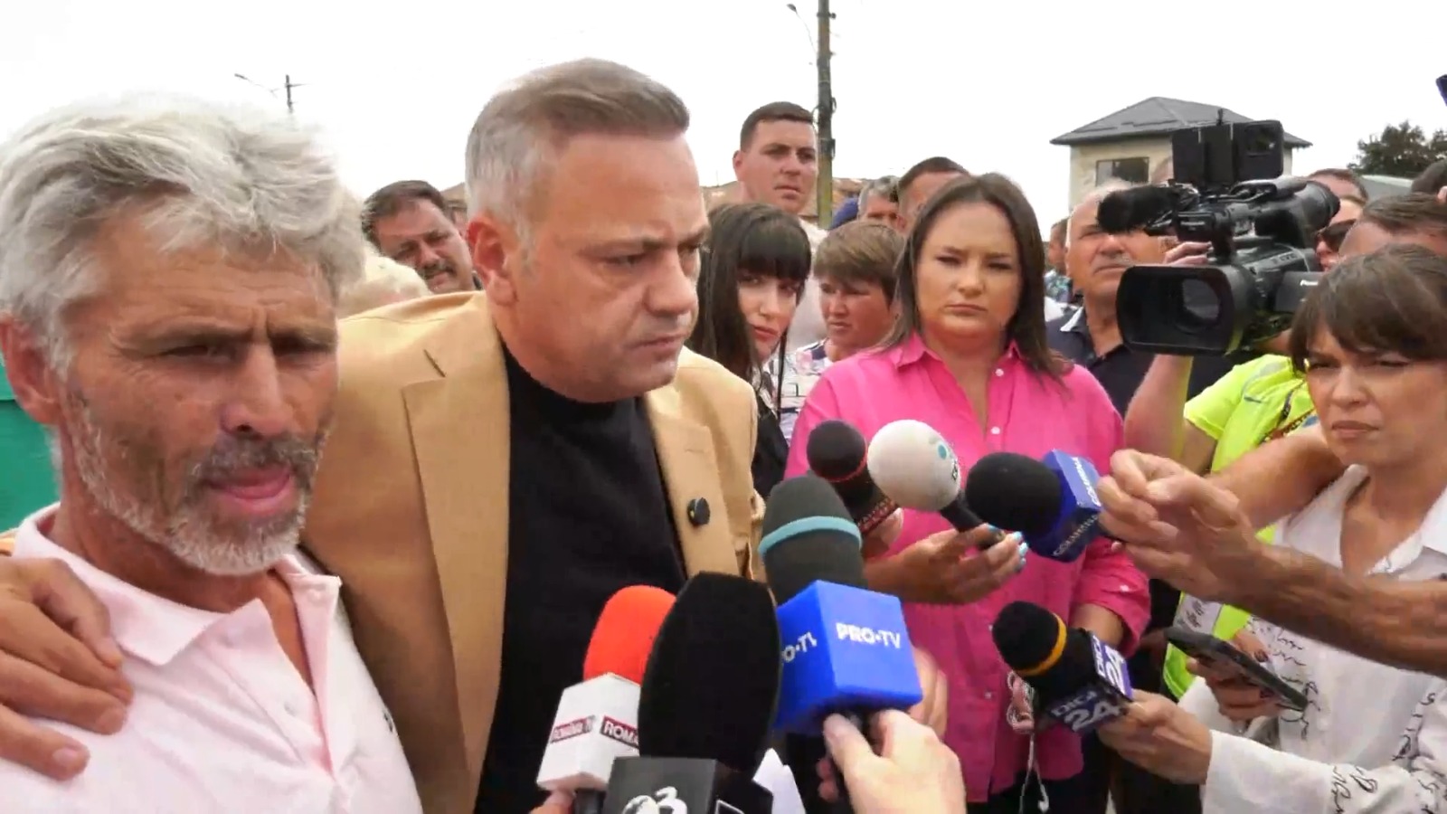 Ministrul Agriculturii, la RĂSCOALA de la Lungulețu. „Nu ne luați cu ...