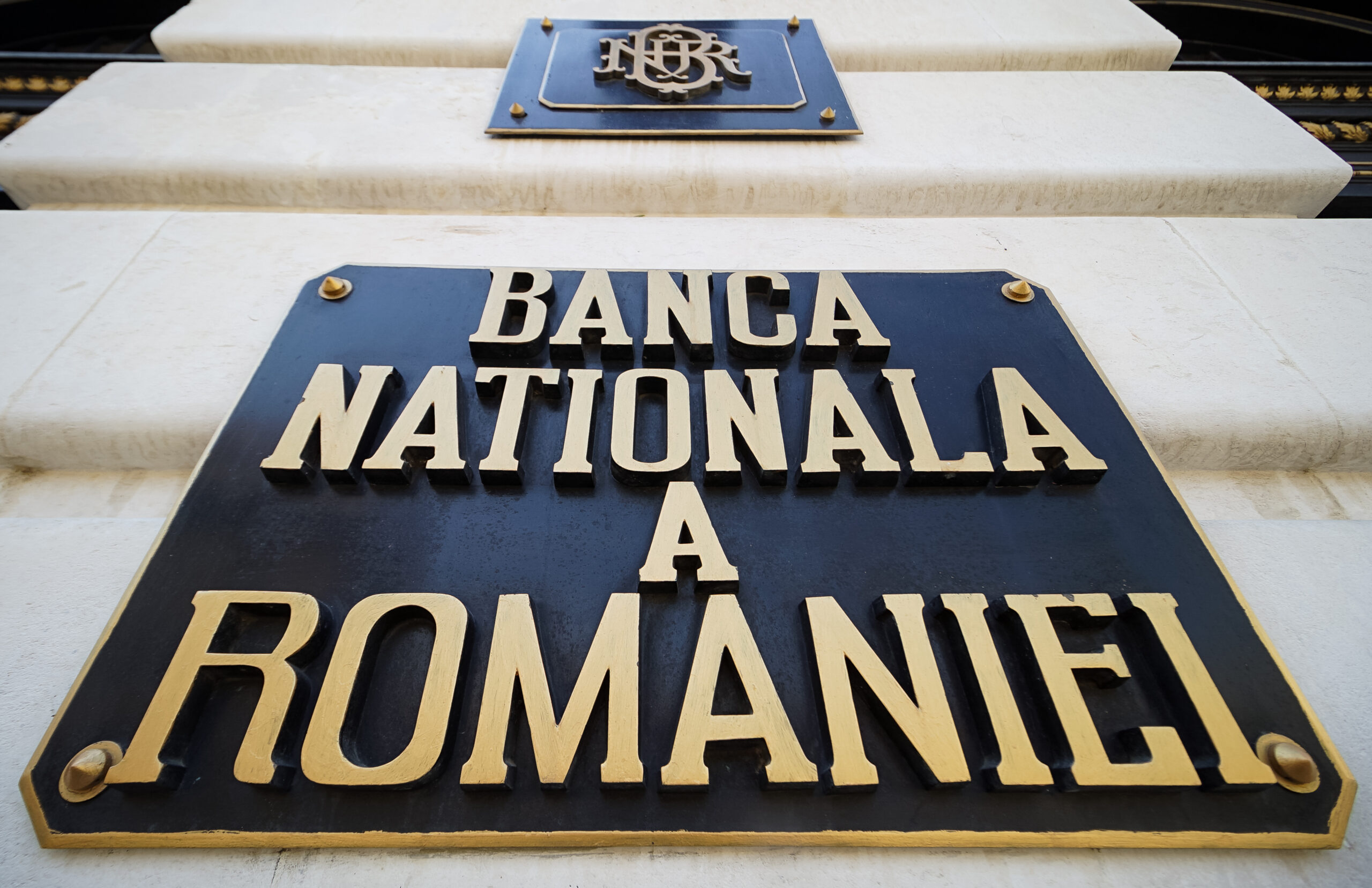 Curs BNR 26 august 2025. La cât a ajuns moneda Euro și cât costă 1 gram de aur, astăzi
