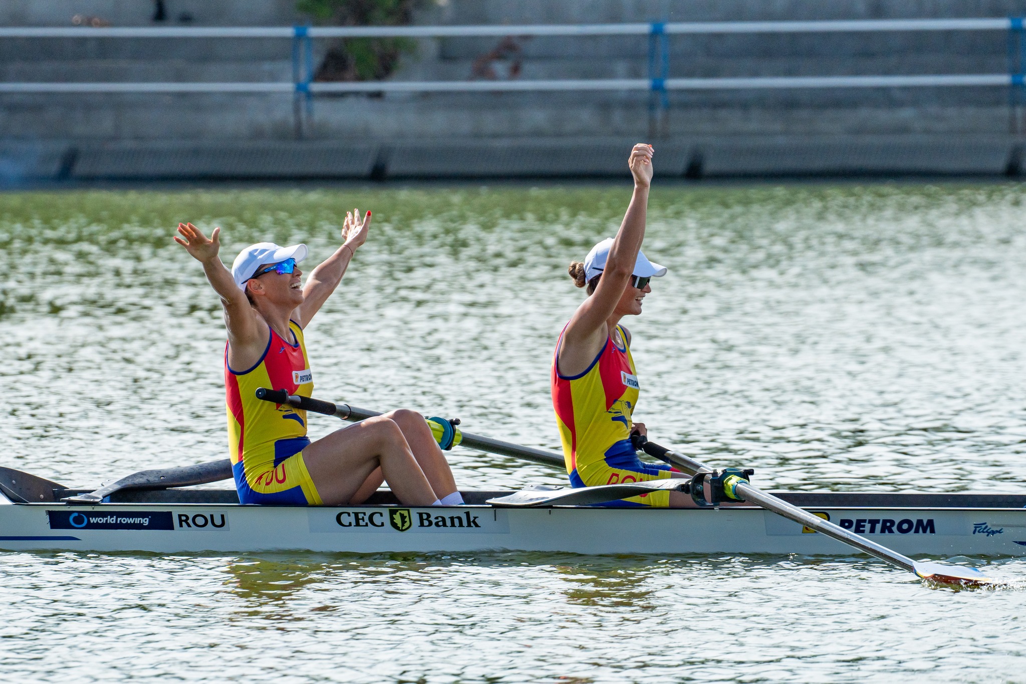 O zi cu două medalii la CM de canotaj de la Shanghai! Cine a luat aurul