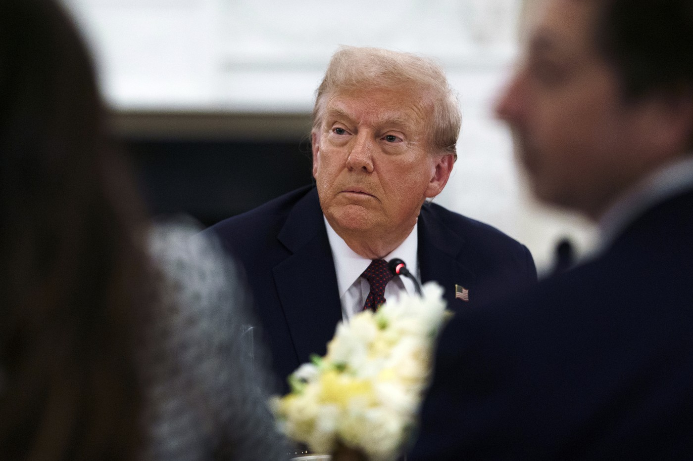 Donald Trump le cere liderilor europeni „să facă presiuni economice ...