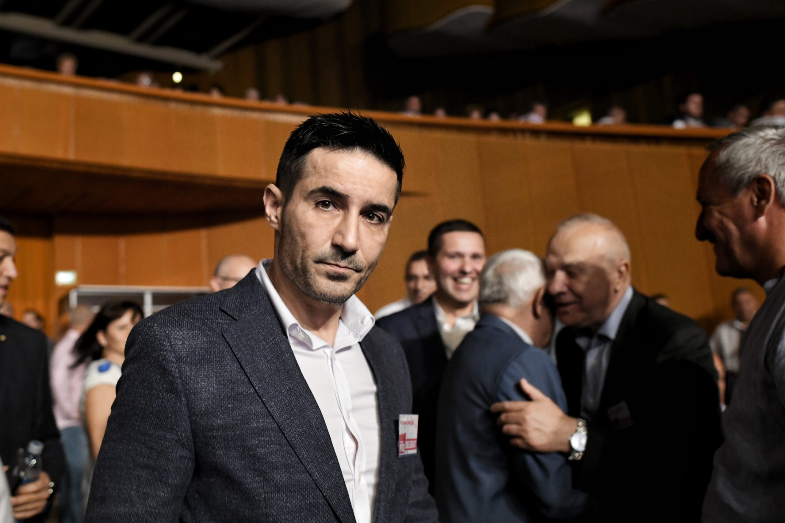 După ce Grindeanu l-a trimis acasă pe Bolojan, europarlamentarul ...