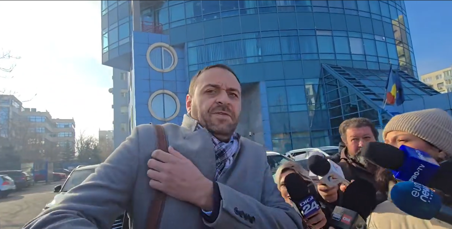 Judecătorul Laurențiu Beșu recunoaște că a activat ca ofițer în cadrul ...