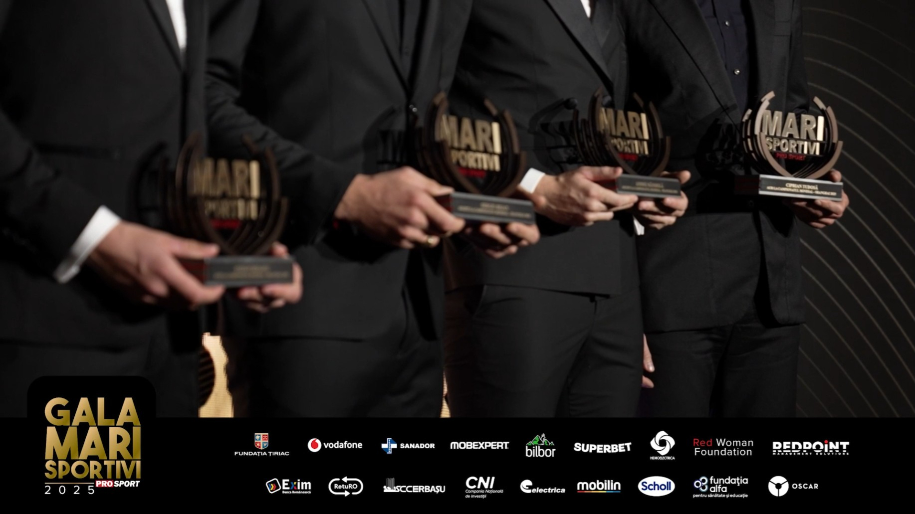Echipajul României de canotaj la barca 4 rame masculin, premiat la Gala ...