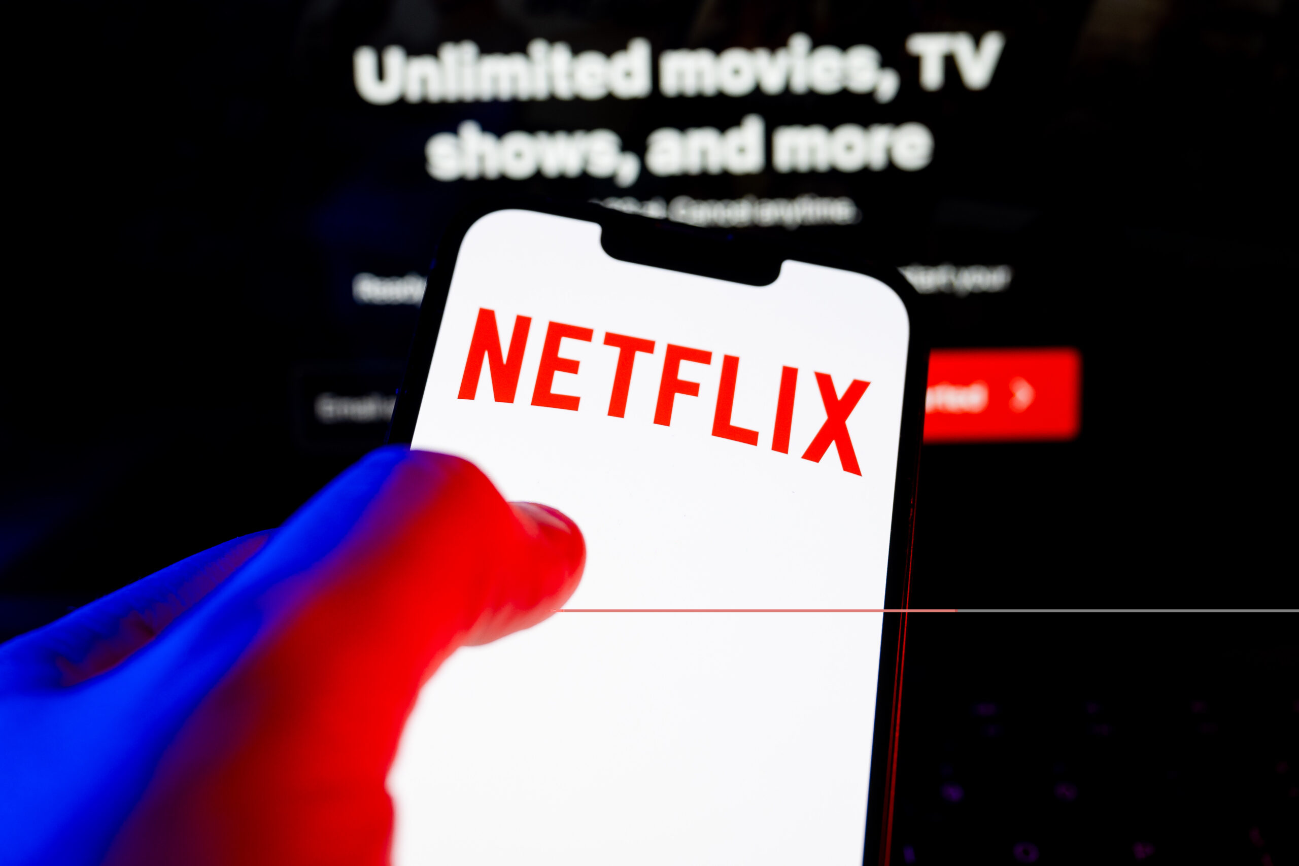 Cât plătești pentru abonamentele Netflix în România, în 2026
